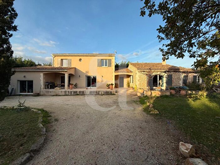 Maison à vendre - Saint-Rémy-de-Provence - 6 pièces - 4 chambres