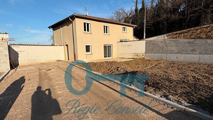 Maison à louer - Reventin-Vaugris - 4 pièces - 3 chambres