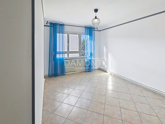 Appartement 3 pièces à vendre - Châlons-en-Champagne, Centre-ville