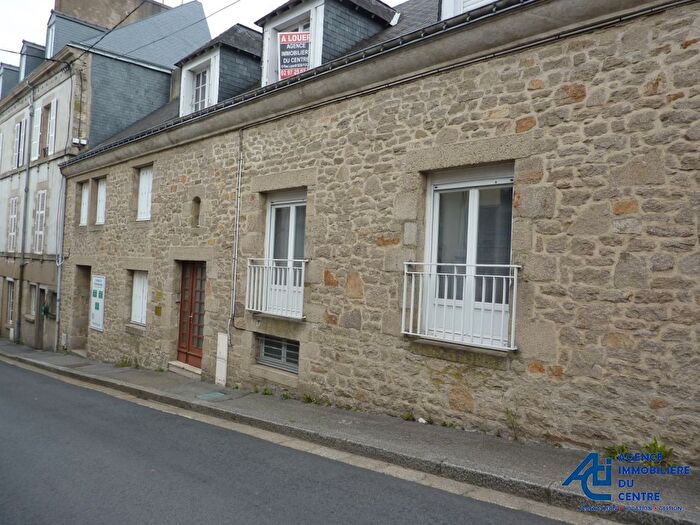 Appartement à louer - Pontivy, Centre-ville, Blavet - 2 pièces - 1 chambre
