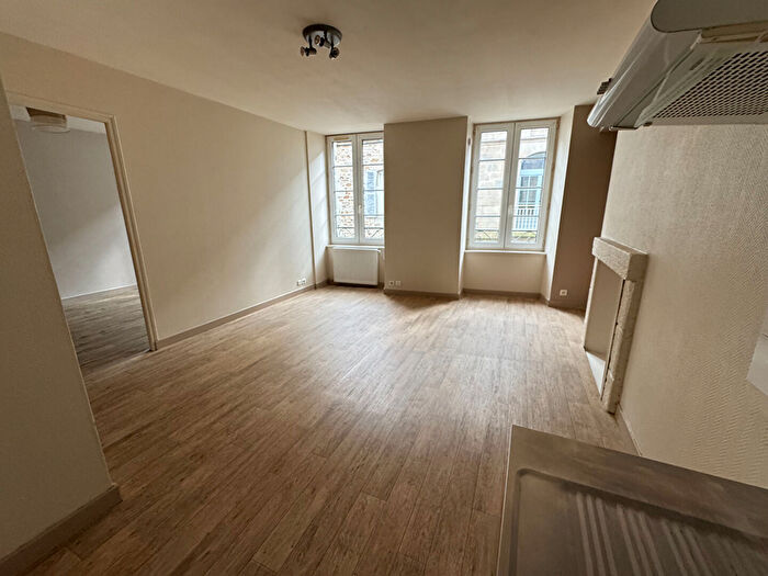 Lamballe, Centre-ville : Appartement 2 pièces à vendre