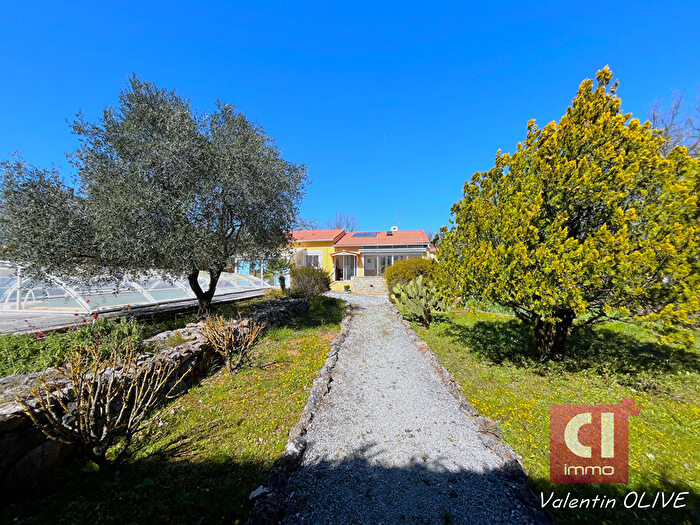 Maison à vendre - Garéoult - 4 pièces - 3 chambres