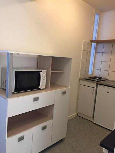 Appartement à louer - Colline des Pères-Tardy, Saint-Étienne - 1 pièce