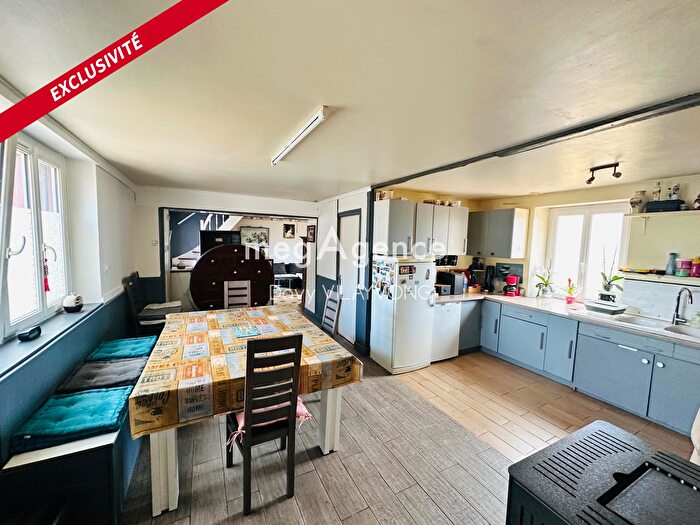 Argenton-les-Vallées : Maison 6 pièces à vendre
