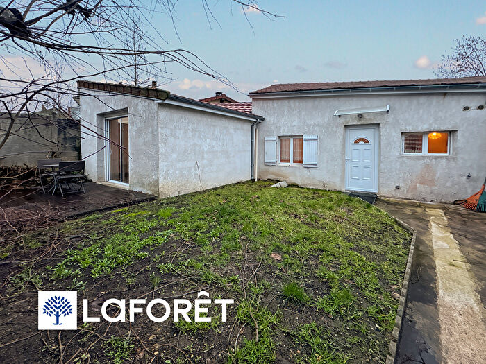 Maison à vendre - Sainte-Geneviève-des-Bois, Georges Pitard - 2 pièces - 1 chambre