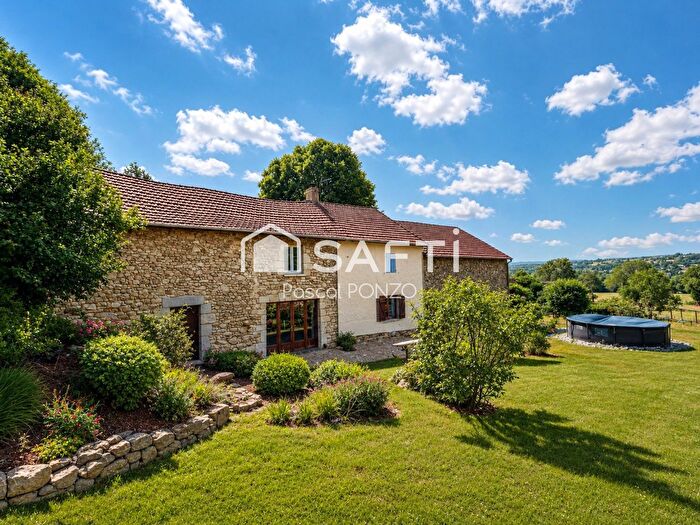 Maison 6 pièces à Lavaveix-les-Mines, à vendre