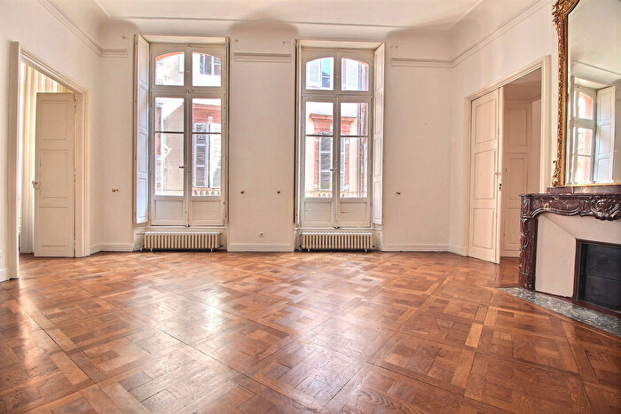 Appartement à vendre - Toulouse, Saint-Etienne - 6 pièces - 4 chambres