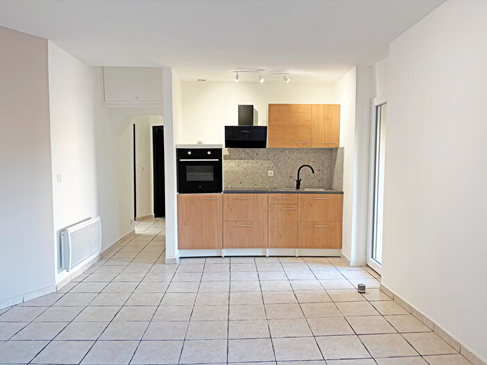 Appartement à vendre - Toulon, Saint-Roch - 3 pièces - 2 chambres