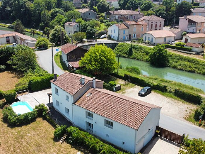 Maison 7 pièces à vendre à Le Mas-dAgenais