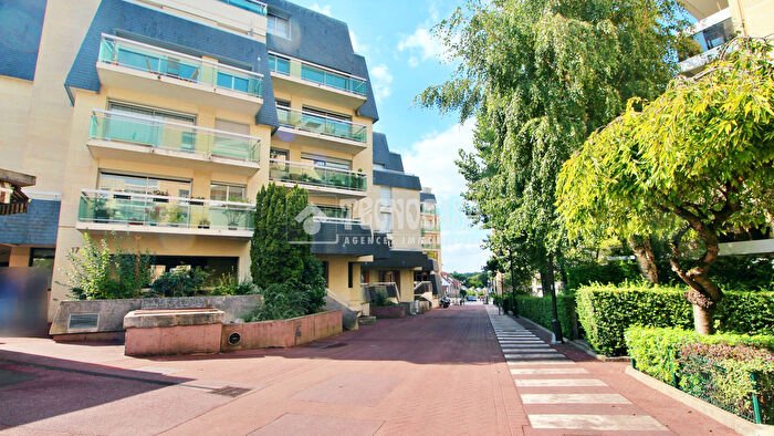 Appartement 2 pièces à louer à Le Chesnay, Nouveau Chesnay