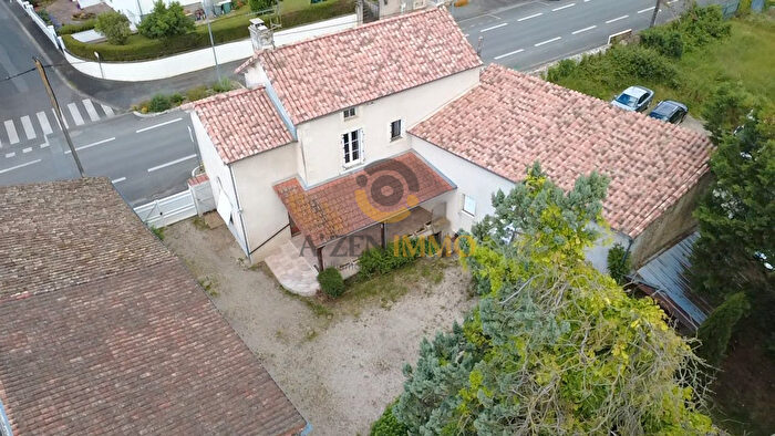 Saint-Maixent-lécole : Maison 5 pièces à vendre