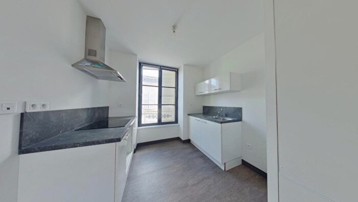 Appartement à louer - Poitiers, Centre-ville - 3 pièces - 2 chambres