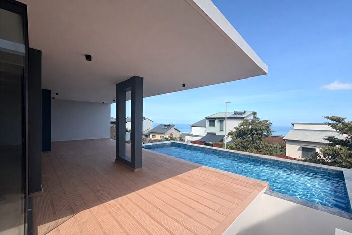 Maison à vendre - Saint-Paul, Villèle - 6 pièces - 4 chambres