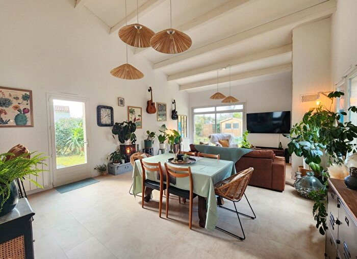 Maison à vendre - Dolus-dOléron - 5 pièces - 3 chambres