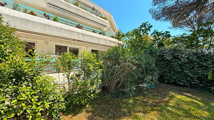 Appartement à vendre - Saint-Raphaël, Valescure, Vaulongue - 3 pièces - 2 chambres