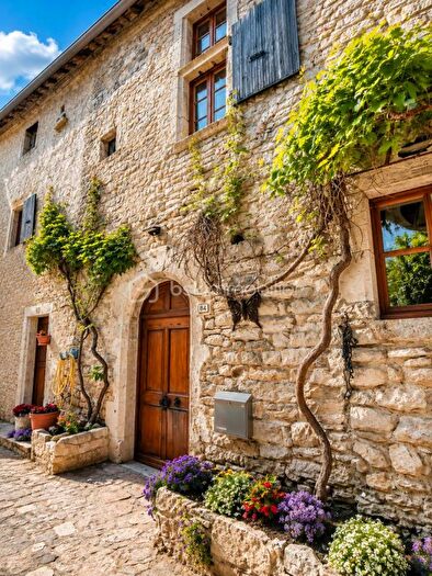 Gras : Maison 8 pièces à vendre