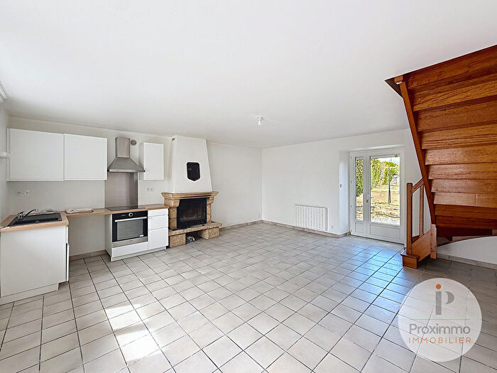 Maison 4 pièces à louer à Lassy