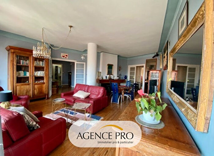 Maisons à vendre et appartements à louer - 1