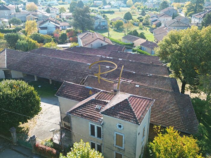 Maison à vendre - Ruoms - 10 pièces - 4 chambres