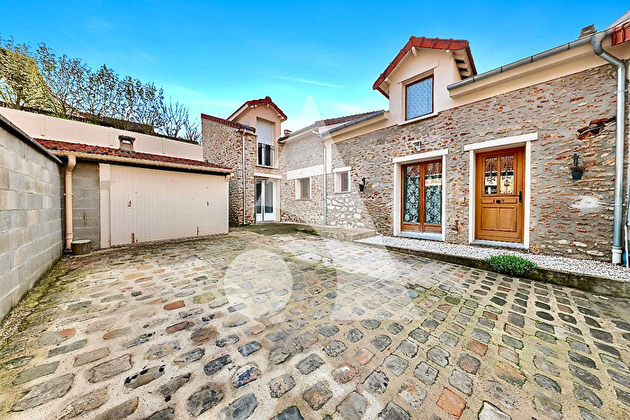 Maison à vendre - Corbeil-Essonnes, Centre Essonnes - 6 pièces - 3 chambres