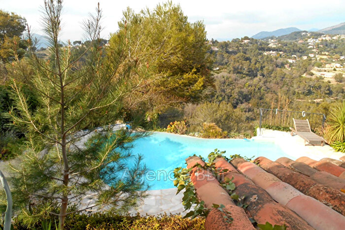 Maison 7 pièces à Nice, Saint-Pancrace, à vendre