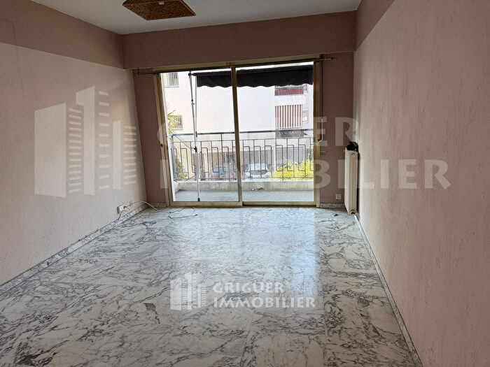 Appartement à vendre - Nice, Chambrun - 3 pièces - 2 chambres