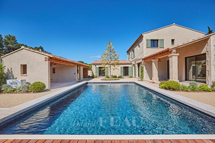 Maison à vendre - Saint-Rémy-de-Provence - 7 pièces - 4 chambres