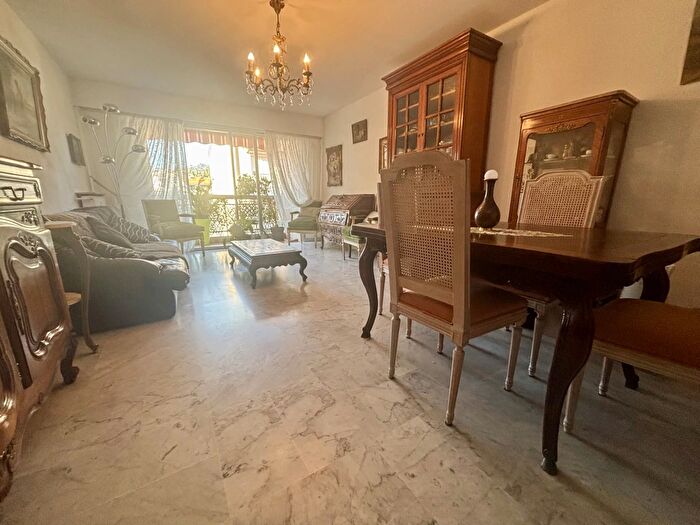 Appartement à vendre - Nice, Saint-Sylvestre - 3 pièces - 2 chambres