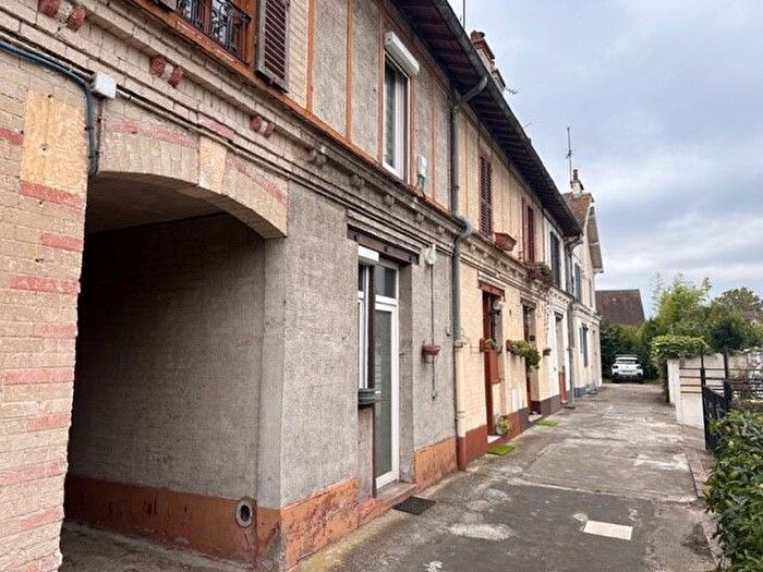 Maison à louer - Champigny-sur-Marne, Le Plateau - 2 pièces - 1 chambre