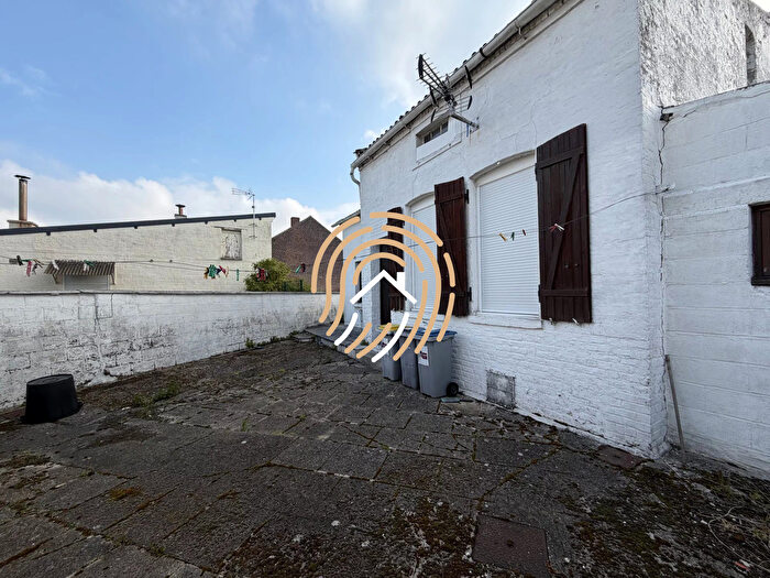 Maison 8 pièces à vendre à Roost-Warendin