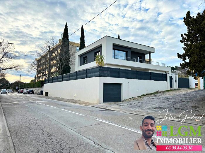 Maison à vendre - Nîmes, Route dAvignon - 4 pièces - 3 chambres