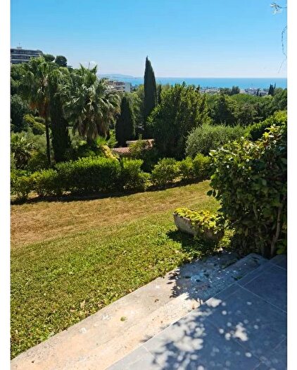 Villeneuve-Loubet : Appartement 2 pièces à louer