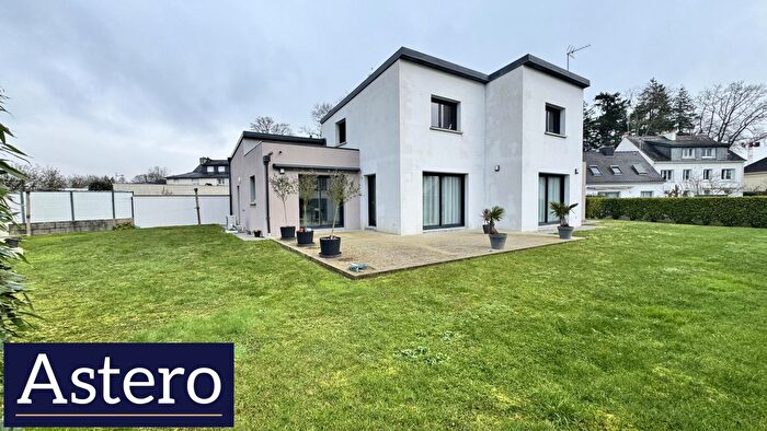 Maison à vendre - Pontivy, Château-Gaillard - 6 pièces - 4 chambres