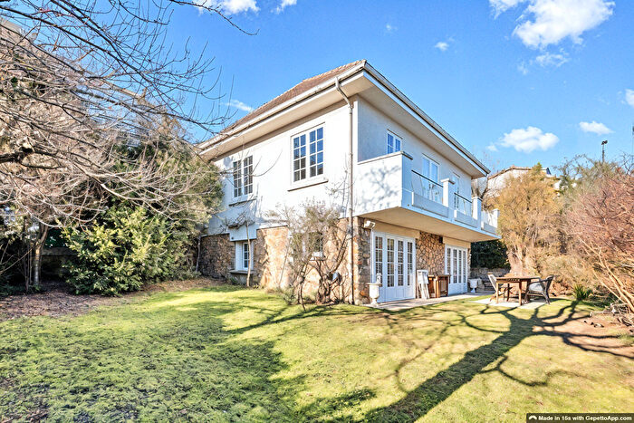 Maison à vendre - Suresnes, République - 7 pièces - 4 chambres