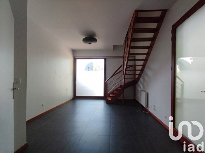 Maison 3 pièces à Camoël, à louer