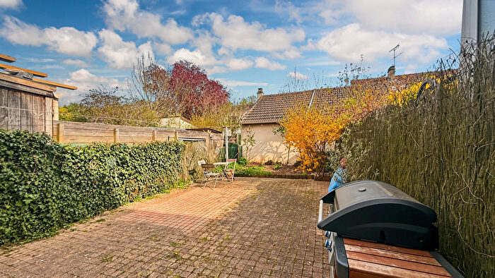Maison à vendre - Villepreux - 5 pièces - 4 chambres