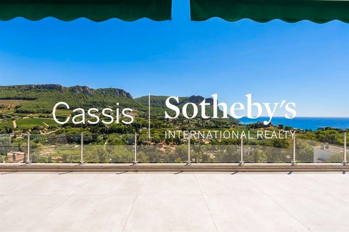 Peripherie, Cassis : Appartement 5 pièces à louer