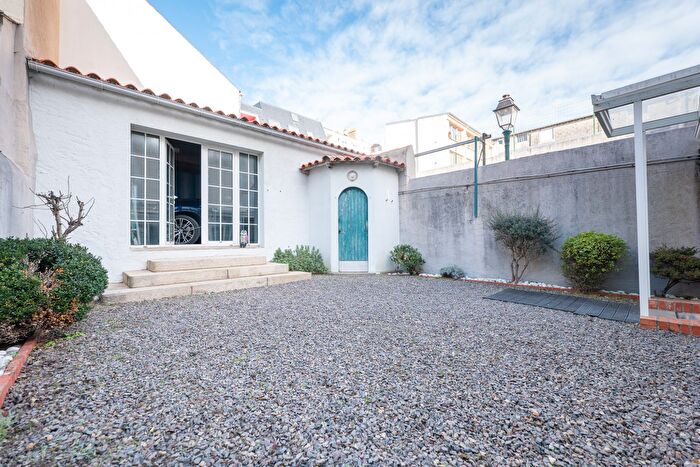 Maison à vendre - Les Sables-dOlonne, Passage, Remblai, Ile Penotte, Notre-Dame - 6 pièces - 4 chambres