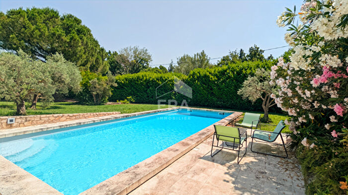 Maison à vendre - Eyragues - 5 pièces - 3 chambres