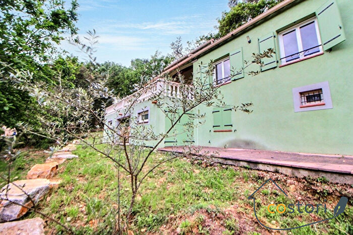 Maison à vendre - Flayosc - 6 pièces - 5 chambres