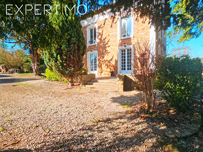 Villebon-sur-Yvette : Maison 9 pièces à vendre