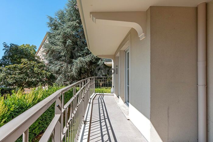 Appartement 4 pièces à Le Plessis-Robinson, Albert Thomas, à vendre