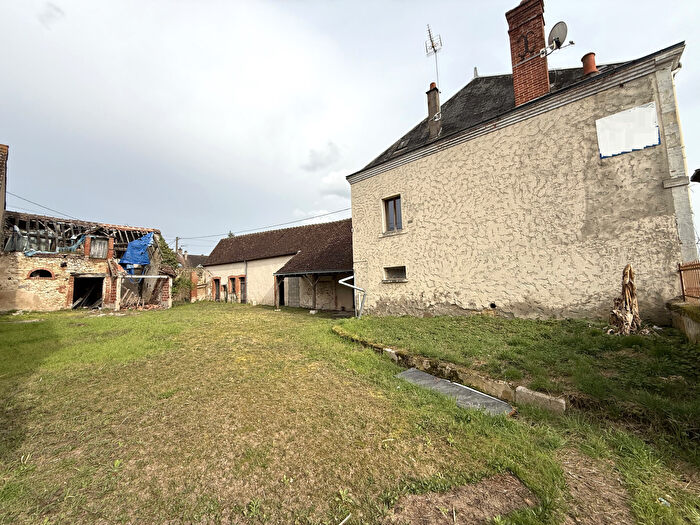 Maison à vendre - Châtres-sur-Cher - 10 pièces - 6 chambres