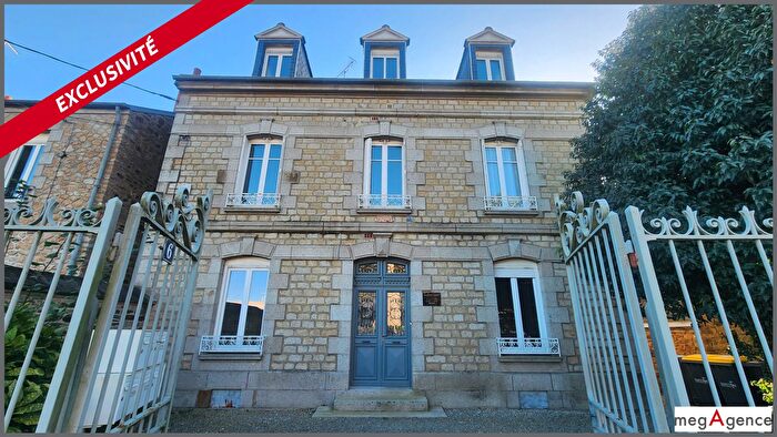 Appartement à vendre - Fougères, Forairie, Cotterêts - 4 pièces - 3 chambres