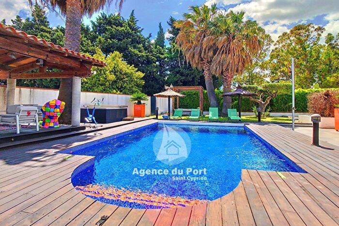 Maison à vendre - Saint-Cyprien, Village, Zone dActivité - 6 pièces - 5 chambres