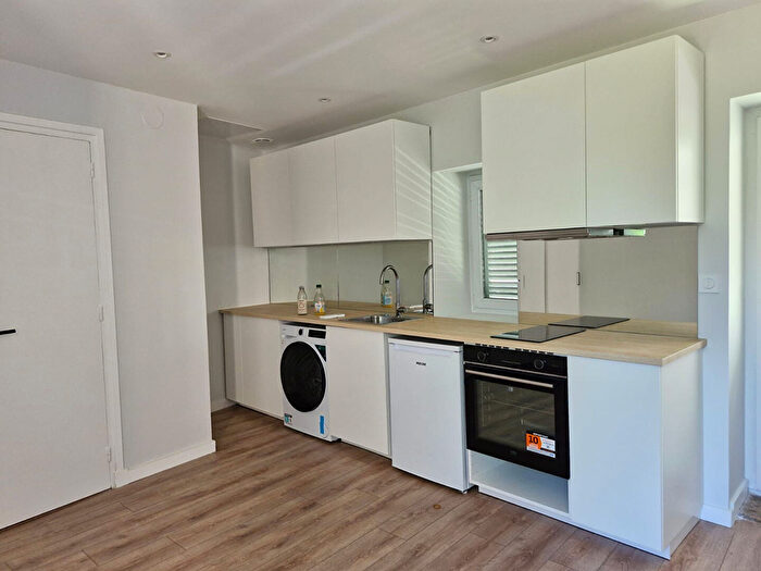 Sainte-Foy-lès-Lyon, Centre-ville - Appartement 2 pièces à louer