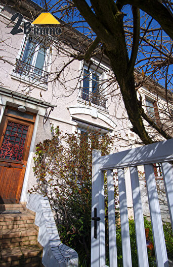 Maison à vendre - Choisy-le-Roi, Centre-ville, Parc Prairie, Hautes Bornes - 7 pièces - 4 chambres