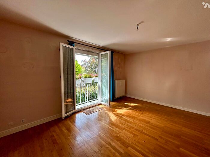 Tassin-la-Demi-Lune, Charles de Gaulle - Appartement 4 pièces à vendre