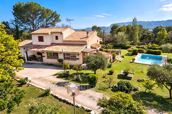 Maison à vendre - Trets - 6 pièces - 3 chambres