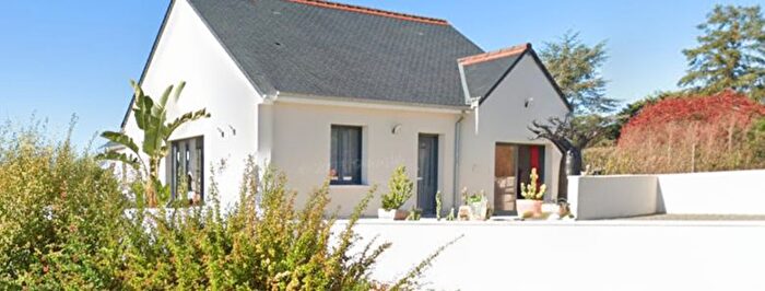 Cravant-les-Côteaux : Maison 4 pièces à vendre